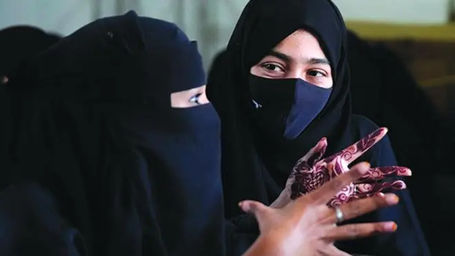 Karnataka Government Allows Hijab, Janivara and Turban in Schools ...